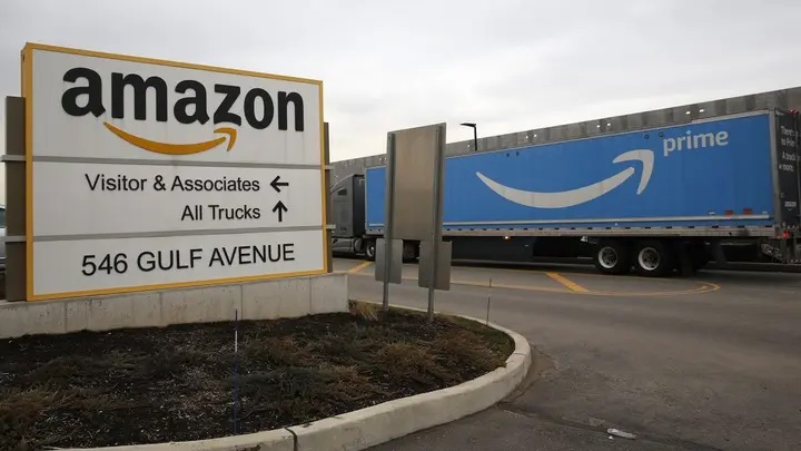 Amazon begins cutting 18,000 workers in its biggest layoffs ever ...