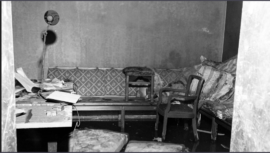 History Lesson Tuesdays: 1945-Adolf Hitler commits suicide in his ...